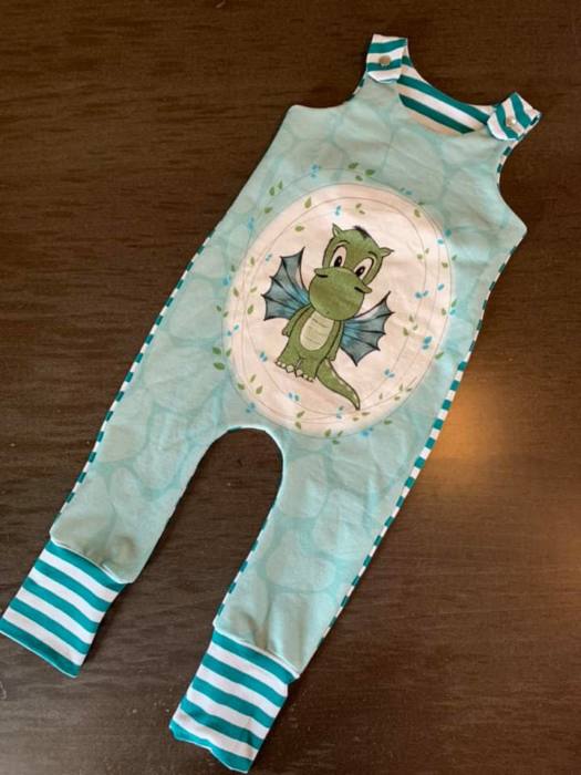 Baby Strampler nähen - Schnittmuster Strampler BUMI | Nähfrosch